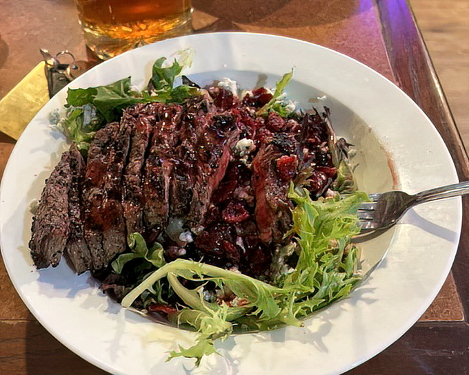 Steak doesn't always need a plate to shine. This salad proves that beef and greens can coexist in perfect, protein-packed harmony.