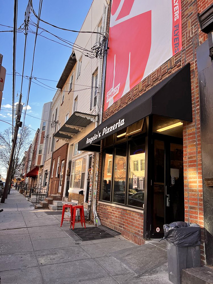 The sidewalk approach &ndash; where many a food pilgrim has walked with quickening steps, drawn by the siren call of perfect bread.