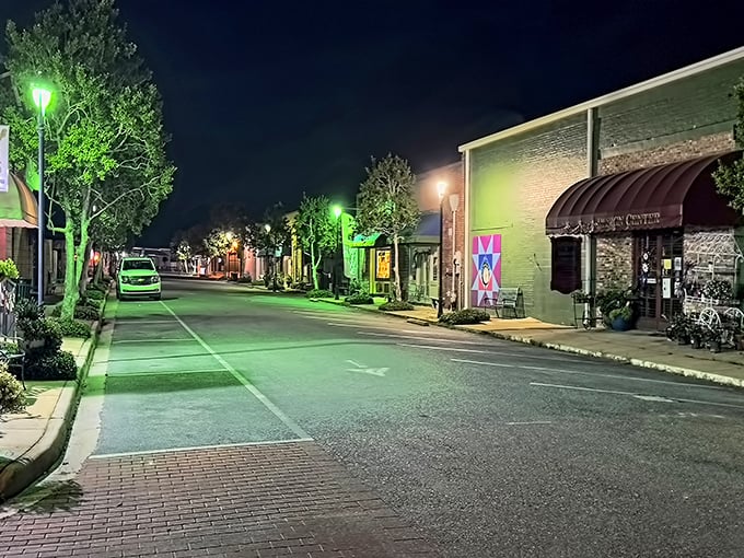 Havana's historic brick buildings house treasures for antique hunters looking to strike gold in this former tobacco town.
