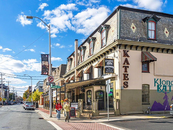 Newark's Main Street balances college town energy with the sophisticated dining and shopping retirees appreciate. 