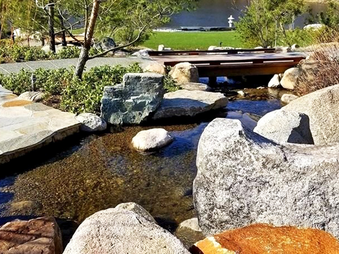 The Island Garden's thoughtful design proves that sometimes the best path forward involves a gentle curve rather than a straight line.