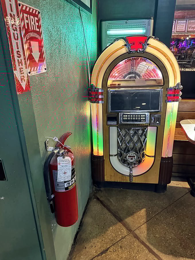 This jukebox has probably played more blues classics than anywhere else on Beale&mdash;the perfect soundtrack for serious eating.