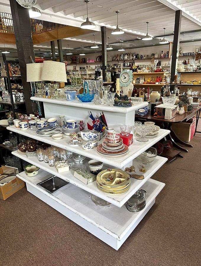 This tiered display of kitchenware is like a wedding cake of domestic possibilities. That yellow serving platter is calling your name!