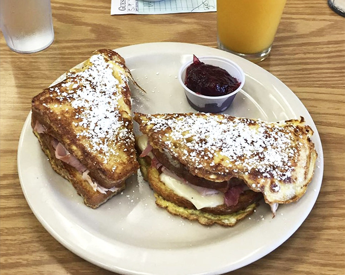 The Monte Cristo: breakfast and lunch eloped and had a beautiful powdered sugar-dusted baby. Worth every delicious calorie.