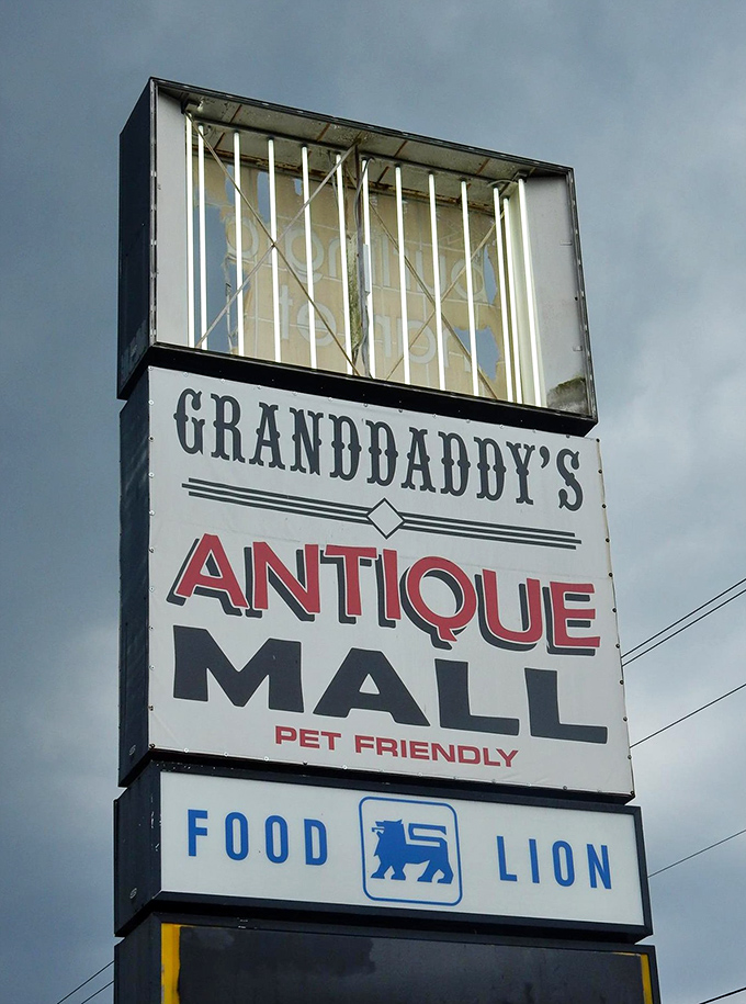 The roadside beacon that guides wandering collectors to paradise. "Pet friendly" – because even Fido appreciates a good vintage fire hydrant.
