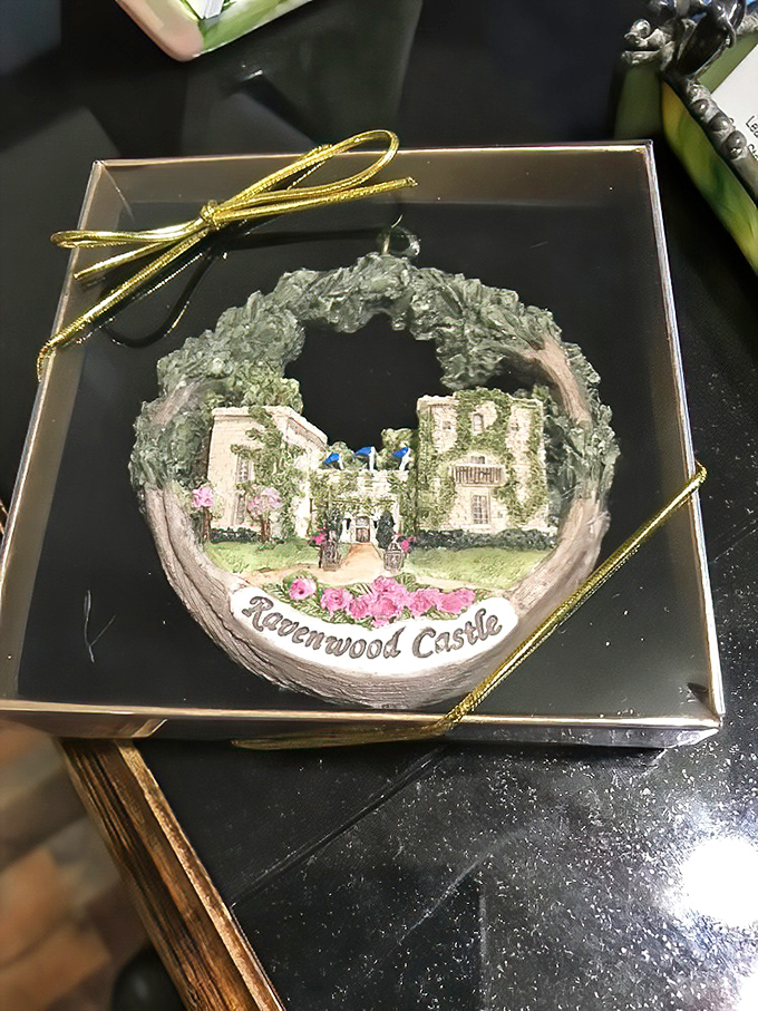 A delicate keepsake captures Ravenwood's fairy tale charm in miniature. The perfect Christmas ornament for reminiscing about castle adventures past.