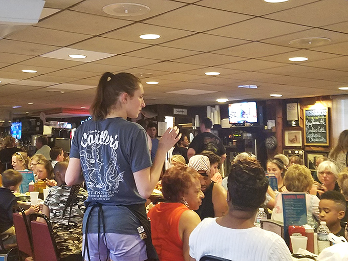 Friendly staff navigate the bustling dining room with the grace of seasoned seafood ballet dancers everywhere.