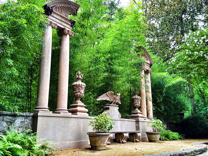 These classical columns and garden sculptures create an outdoor gallery that would make ancient Romans jealous.