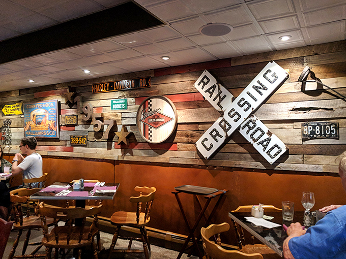 Wall decorations that tell stories of Americana &ndash; railroad crossings and Harley-Davidson memorabilia create the perfect backdrop for carnivorous adventures.