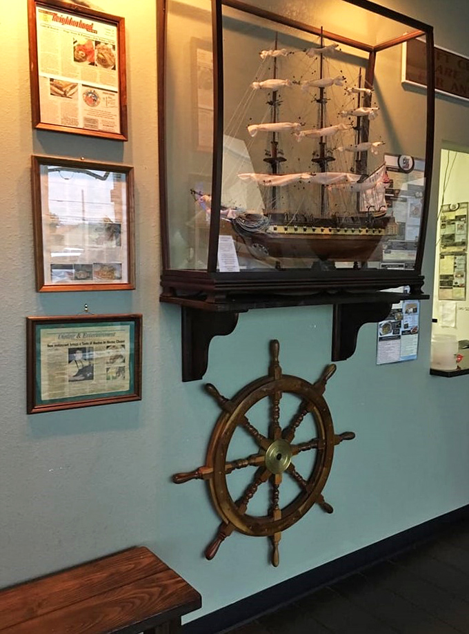 Maritime memorabilia that tells you the people here take their seafood seriously&mdash;ship's wheel included, no extra charge.