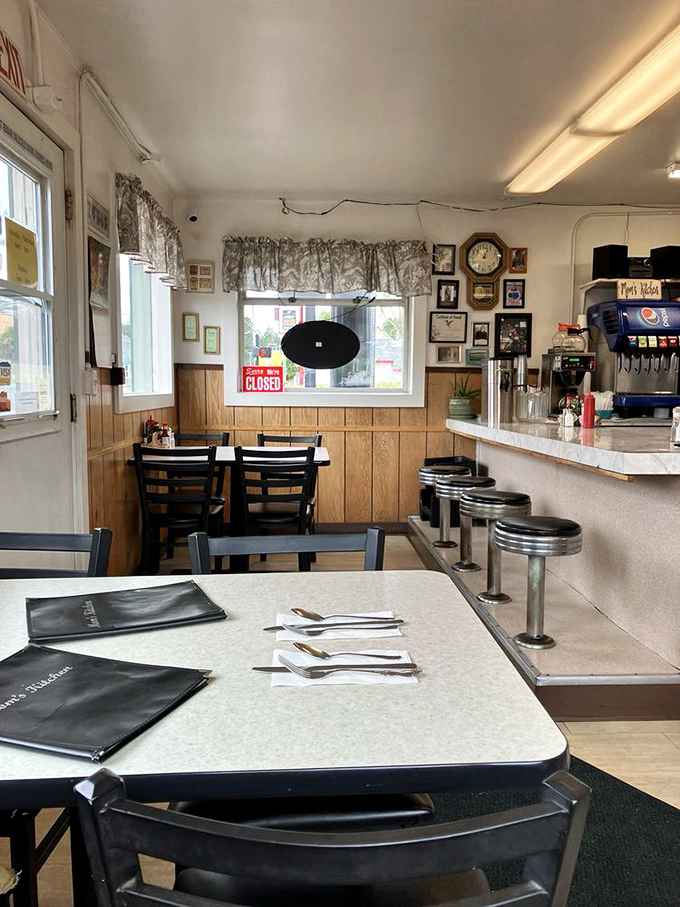 Cozy booths where families gather and memories marinate alongside the maple syrup.