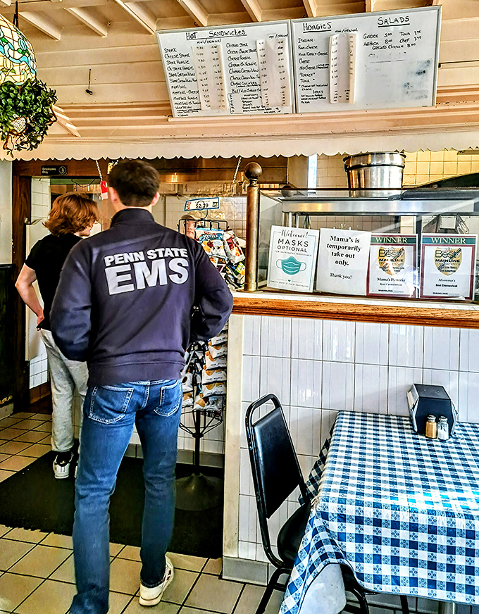 Even emergency workers know where to get their sandwich fix&mdash;these heroes deserve nothing less than Mama's legendary creations.