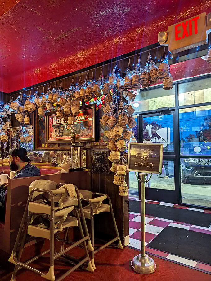 The entrance says it all&mdash;this is a place where Chianti bottles become trophies and high chairs signal family traditions in the making.