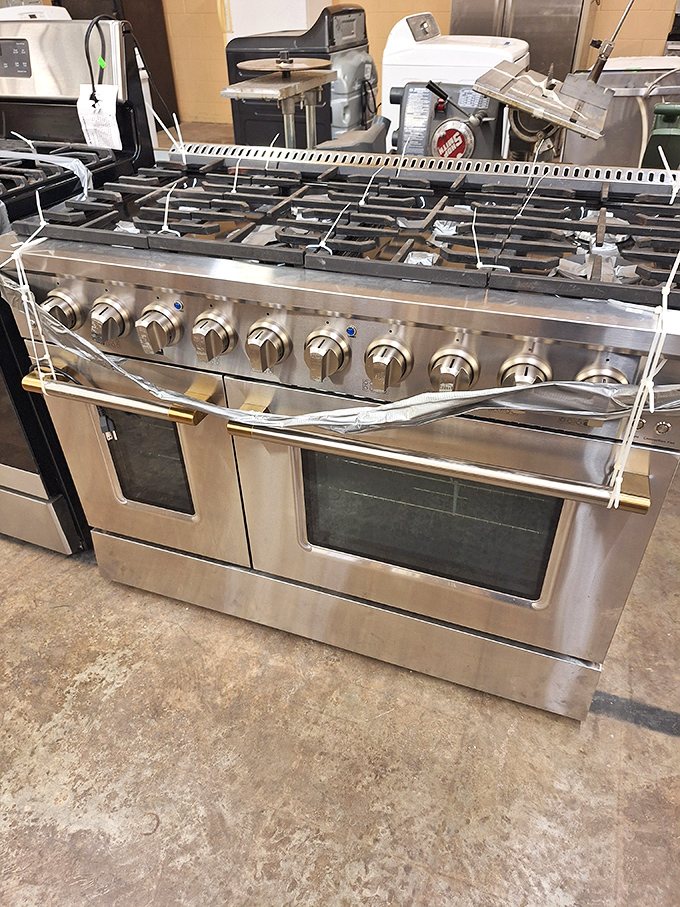 This professional-grade range could turn even a microwave-dependent cook into the next Food Network star &ndash; at least in their own mind.