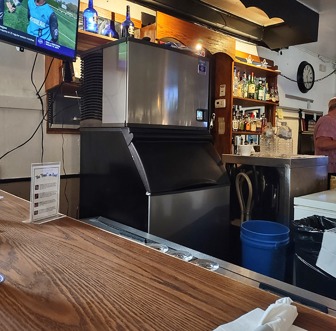 Not the most glamorous shot, but even the ice machine plays its part in the symphony of service that makes this place special.