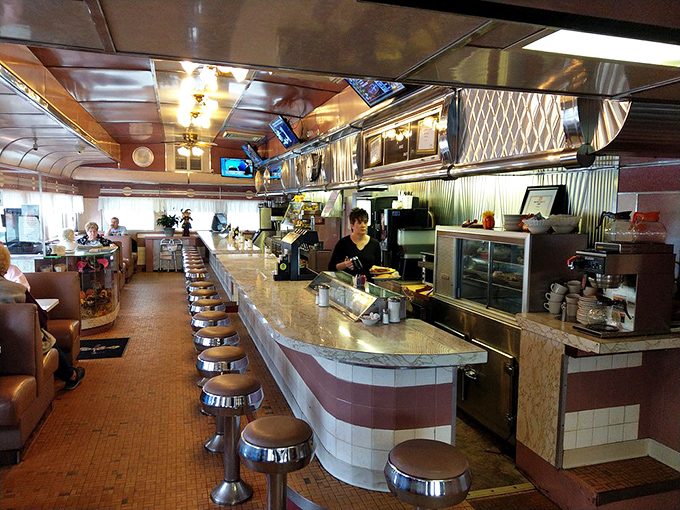 The long counter stretches like a runway for breakfast fashion &ndash; where plates of eggs and toast make their grand entrance.
