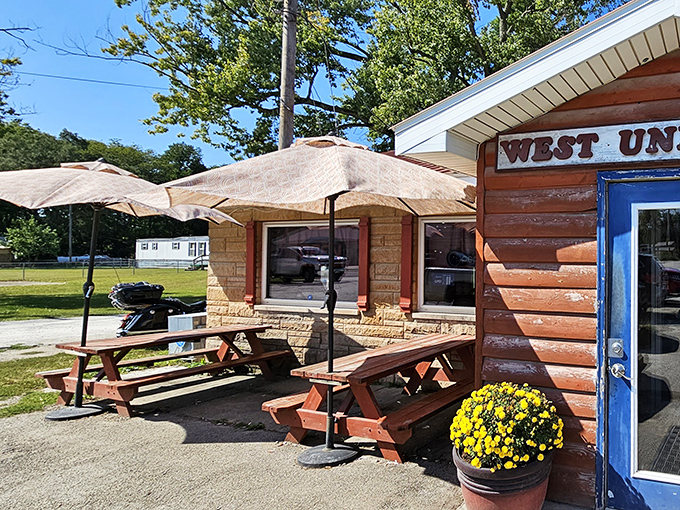 Outdoor seating that invites you to enjoy your meal with a side of fresh Illinois air. Those yellow mums aren't just pretty&mdash;they're welcoming committees.