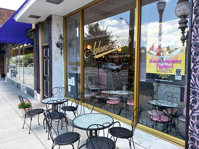 The sidewalk seating says "Come for the ice cream, stay for the people-watching." Cincinnati's sweetest corner office.