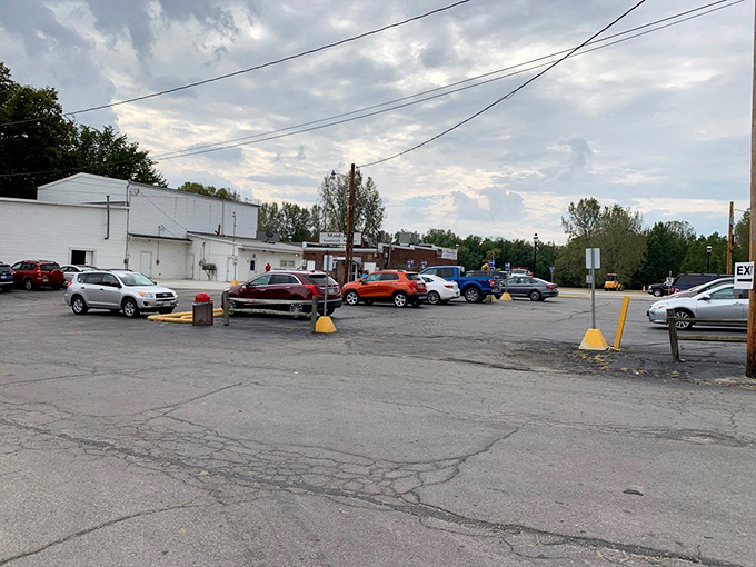 A parking lot that's seen generations of hungry visitors. Cars may change, but the reason people come remains deliciously constant.
