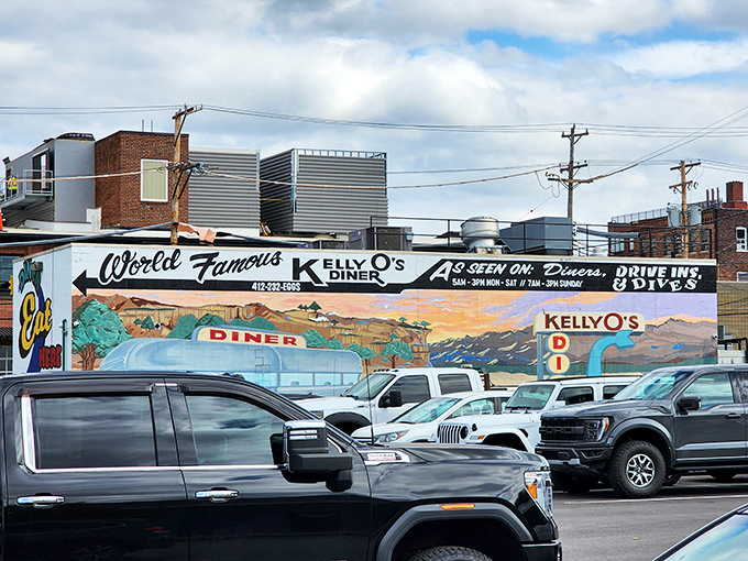 The mural proudly announces "World Famous" status &ndash; and after tasting their Eggs Benedict, you'll understand why fame has found this spot.