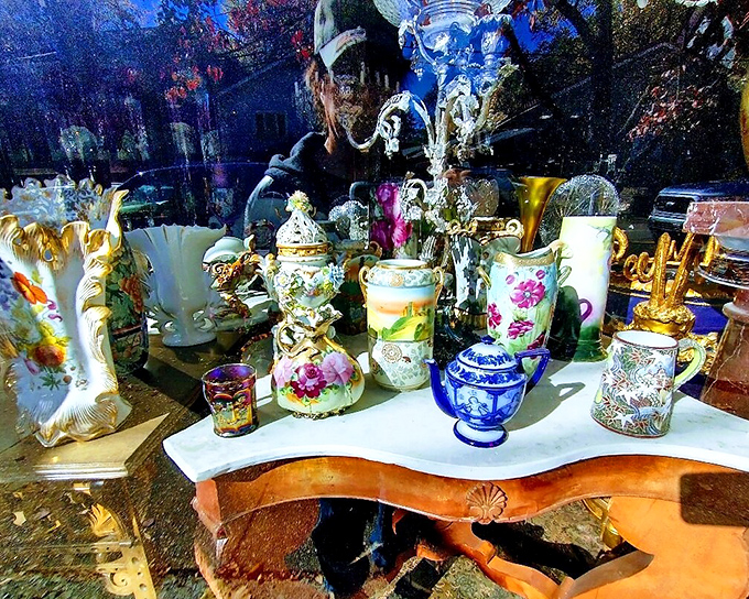 A window display that stops sidewalk strollers in their tracks – porcelain treasures arranged like the world's most elegant game of Tetris.