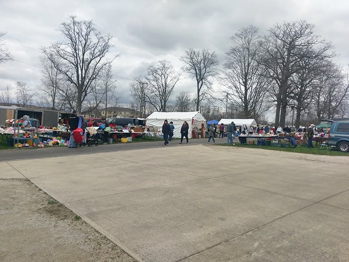 Tiffin transforms fairgrounds into shopping paradise - plenty of room to spread out and explore everything.