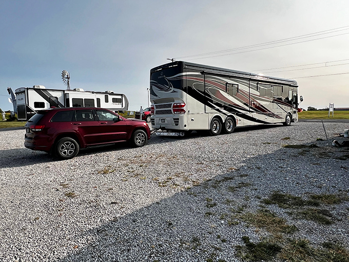 The dragon welcomes RV travelers and road trippers alike, offering fire shows that beat any campfire entertainment.