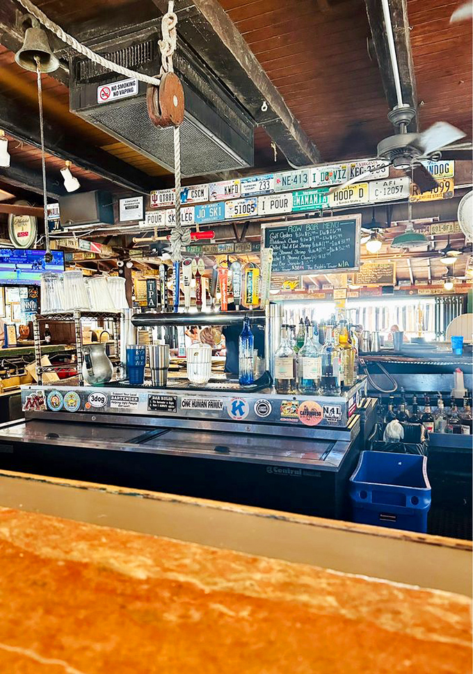 Behind every great seafood joint is a bar that knows exactly what you need after a day of sunshine and sightseeing.
