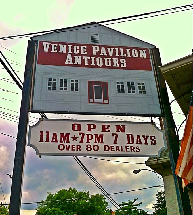 Open seven days a week with over 80 dealers? That's not just a sign&mdash;it's an invitation to make treasure hunting your new hobby.