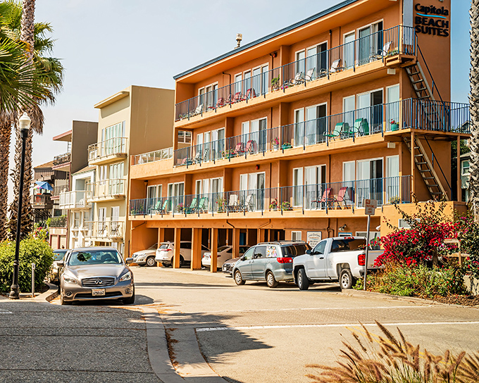 Capitola Beach Suites promises ocean views with your morning coffee &ndash; the California dream in apartment form.