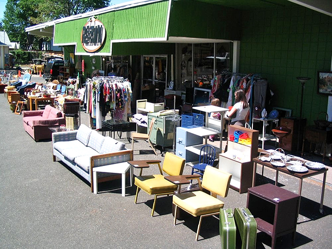 RERUN's outdoor overflow&mdash;proof that even Portland's sunshine occasionally cooperates with the serious business of treasure hunting.