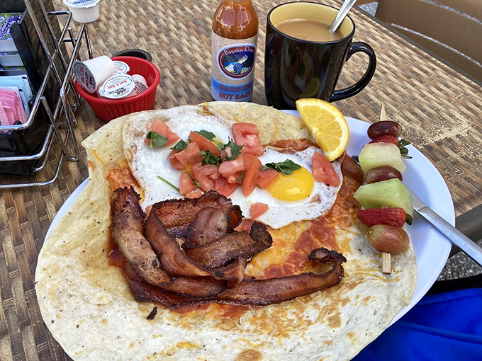 Breakfast with a south-of-the-border twist. This plate doesn't just say "good morning"&mdash;it serenades you with a full mariachi band.