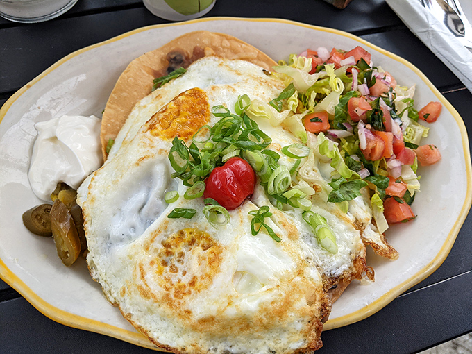 Huevos rancheros that bring the sunshine, even on cloudy Philadelphia mornings. That perfectly fried egg is begging to be punctured.