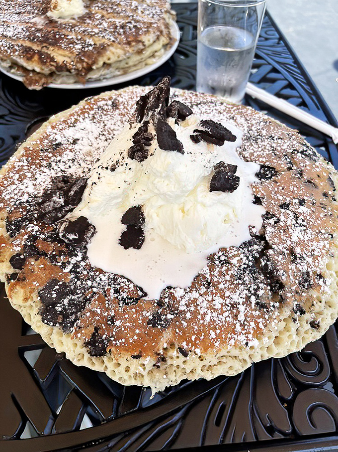Oreo pancakes so over-the-top they make regular breakfast look like it's not even trying anymore.