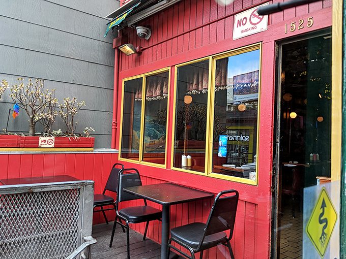 Even the outdoor seating has character&mdash;a simple table where the fog-cooled San Francisco air makes everything taste just a little bit better.