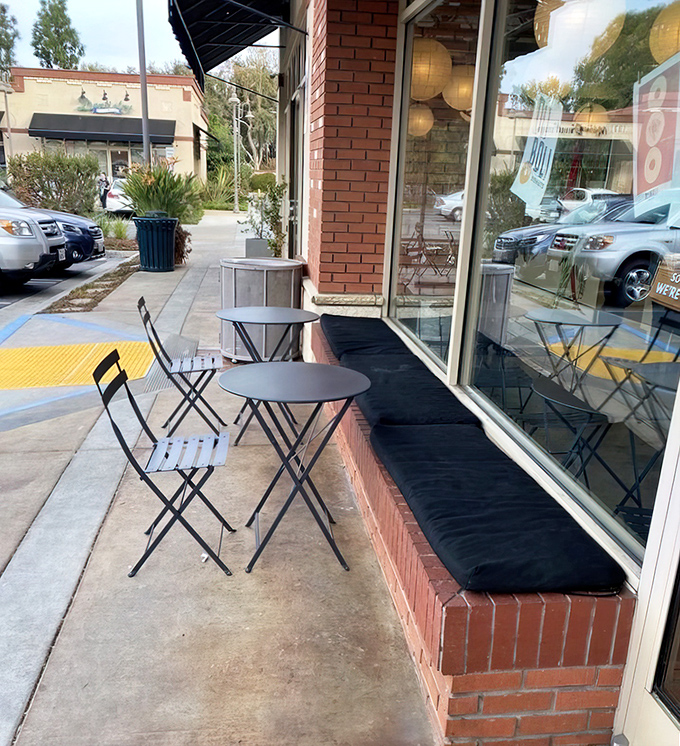 California outdoor dining at its most charming. These sidewalk seats offer prime people-watching with your coffee and donut&mdash;urban breakfast theater at its finest.