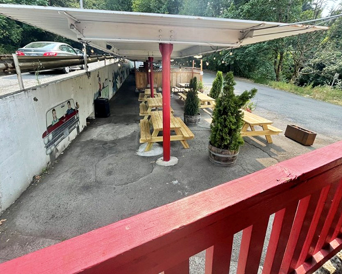 A different angle of the outdoor seating area&mdash;where picnic tables await your burger pilgrimage. Simple pleasures in the Portland hills.
