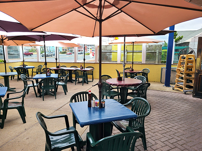 Al fresco dining with a side of people-watching. Ocean City mornings are best enjoyed under an umbrella with coffee in hand.