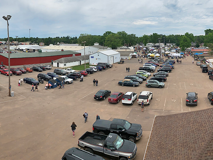 Parking lot strategy is half the battle! Early birds get the closest spots and first pick of treasures at this Sunday tradition.