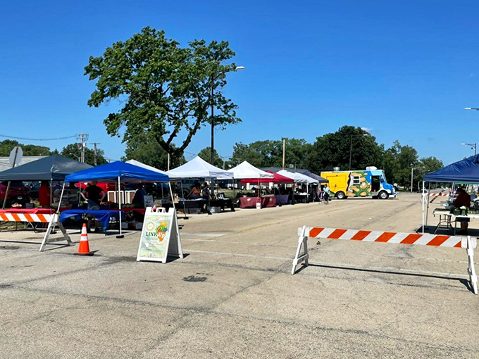 The Rantoul Farmers Market delivers fresh local produce and handmade goods without the pretentious pricing you'd find at big-city "artisanal" markets.