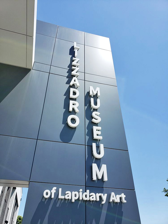 The museum's signage stands bold against the sky, like a lapidary version of the Hollywood sign for rock enthusiasts.
