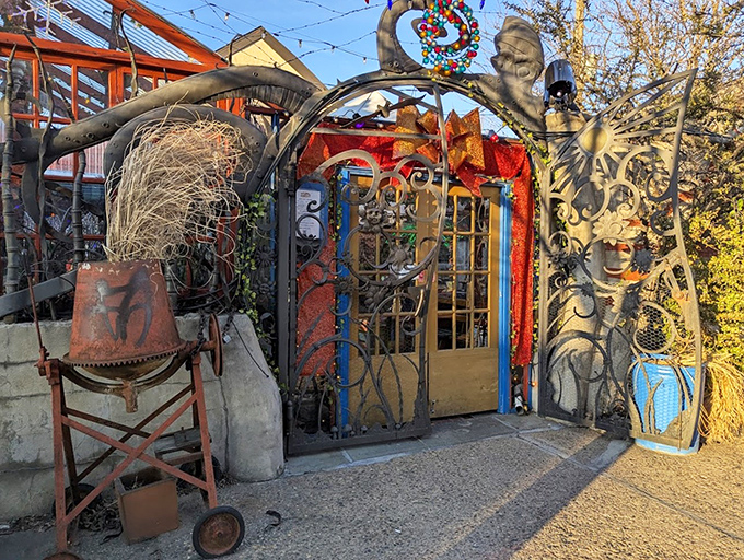 Not just a gate&mdash;it's functional art that says, "Beyond this threshold lies food worth writing home about."