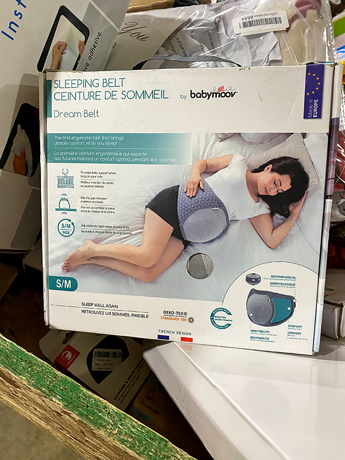 Expectant mothers, rejoice! This ergonomic sleeping belt promises comfort during those challenging final months when finding a comfortable position seems impossible.