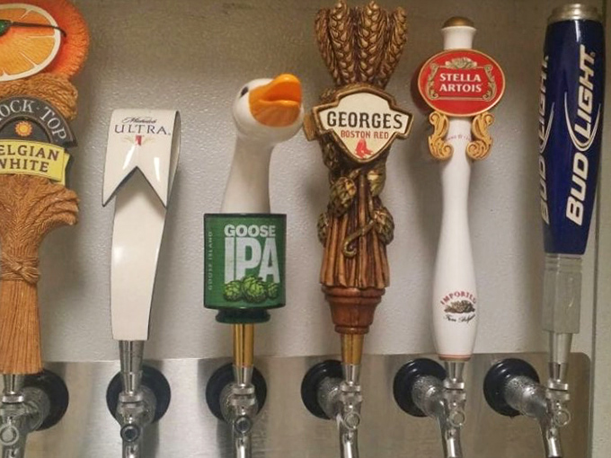 The tap selection features George's Boston Red&mdash;because what pairs better with New England seafood than a proper Boston brew?