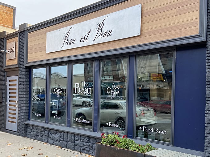 Beau est Beau isn't just French for "beautiful is beautiful"&mdash;it's Cheboygan's answer to cosmopolitan caf&eacute; culture with a Michigan accent.