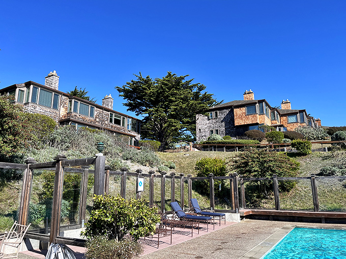 The Inn at the Tides offers poolside relaxation with an ocean backdrop &ndash; essentially combining a resort vacation with the rugged beauty of Northern California.