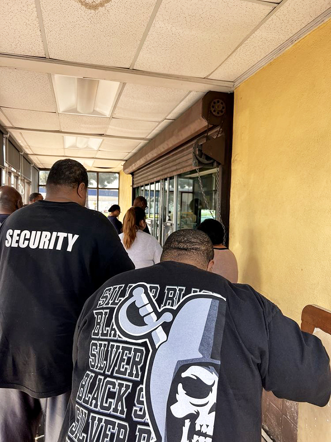 The line at Jim Dandy speaks volumes&mdash;people don't queue up for mediocre food. This is chicken worth waiting for, and everyone knows it.