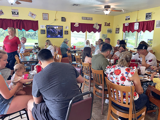 The dining room at Leo's buzzes with the satisfying sound of happy eaters&mdash;a community brought together by the universal language of good food.