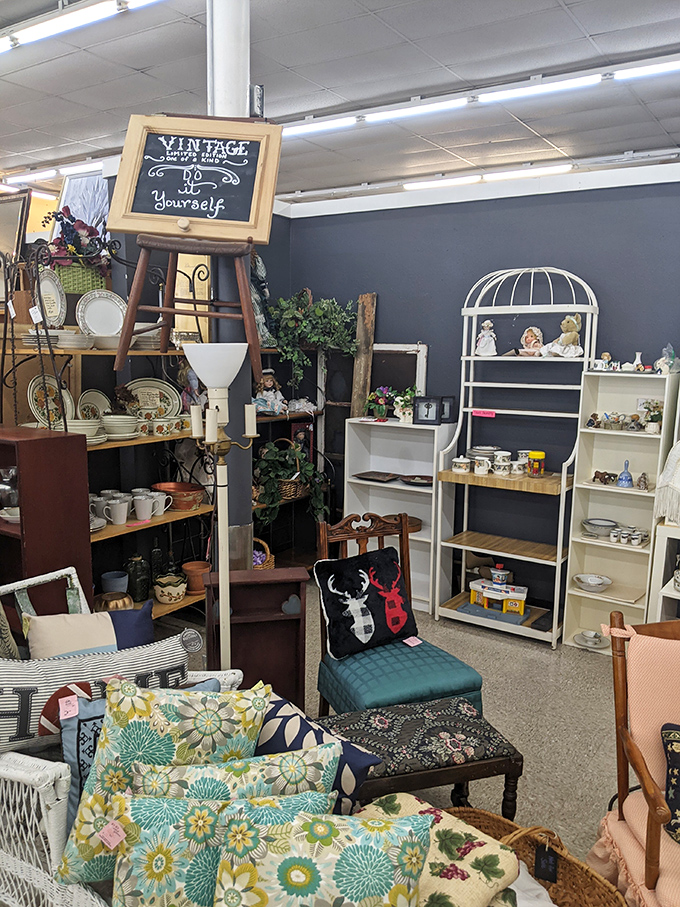 "Vintage: Do It Yourself" the sign suggests, as if these perfectly arranged vignettes aren't already whispering decorating ideas into your ear.