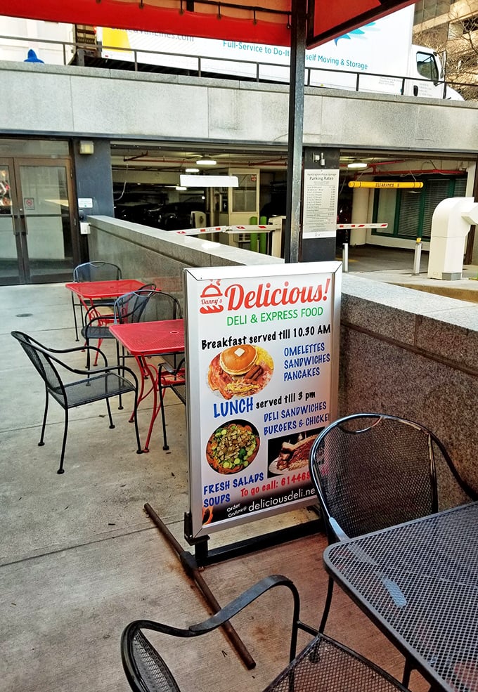 Sidewalk seating for when you need fresh air with your fresh sandwich. Urban dining with a side of people-watching.